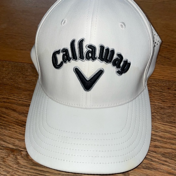 Callaway | Accessories | Callaway Mesh Back Light Golf Hat In Excellent ...